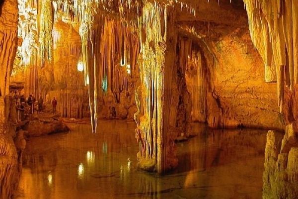 Pesona Goa di Jawa Barat, Keindahan Alam Yang Menyimpan Misteri