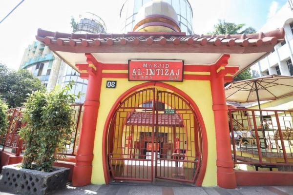 Pesona Arsitektur Masjid Tua di Jawa Barat